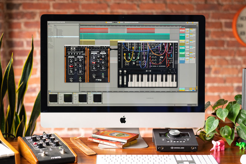 Moog Music「Moogerfooger」エフェクトプラグイン全8種類の単品販売、そして2製品もしくは4製品を自由に選べるバンドル2種の ...